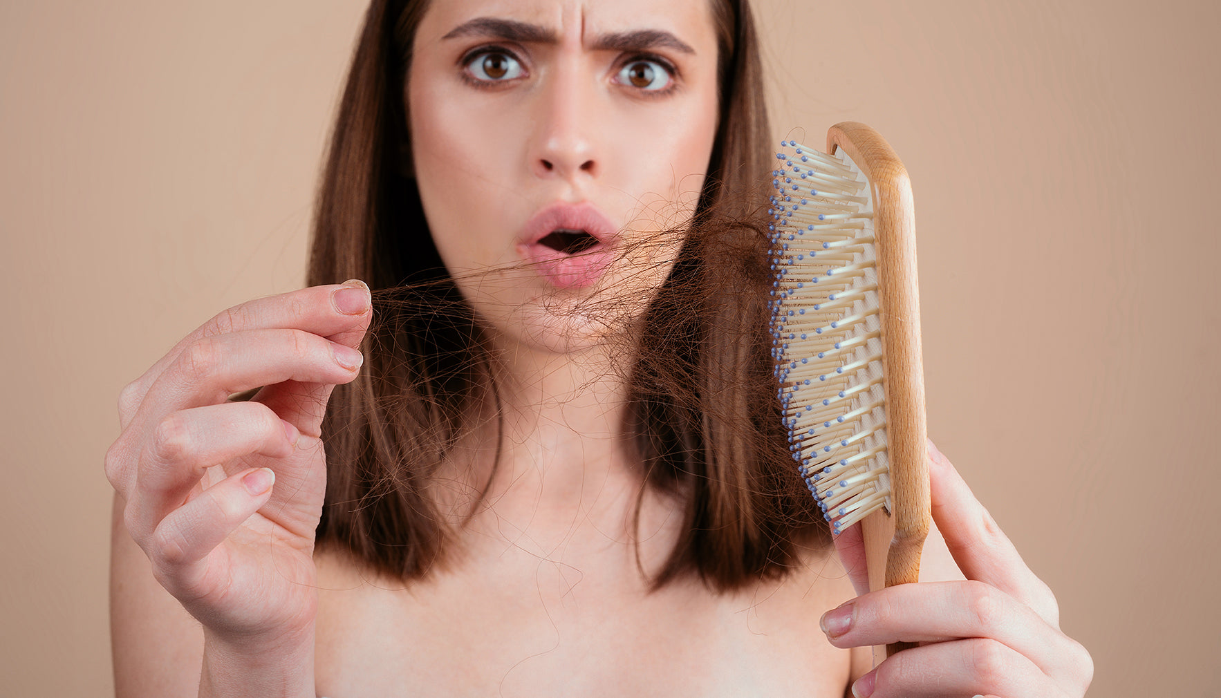 Ottobre. Come affrontare la caduta stagionale dei capelli – Di Biase Hair